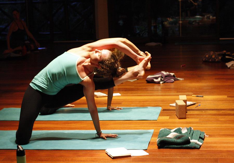 Laura Hand | Yoga Alliance | Yoga Teacher